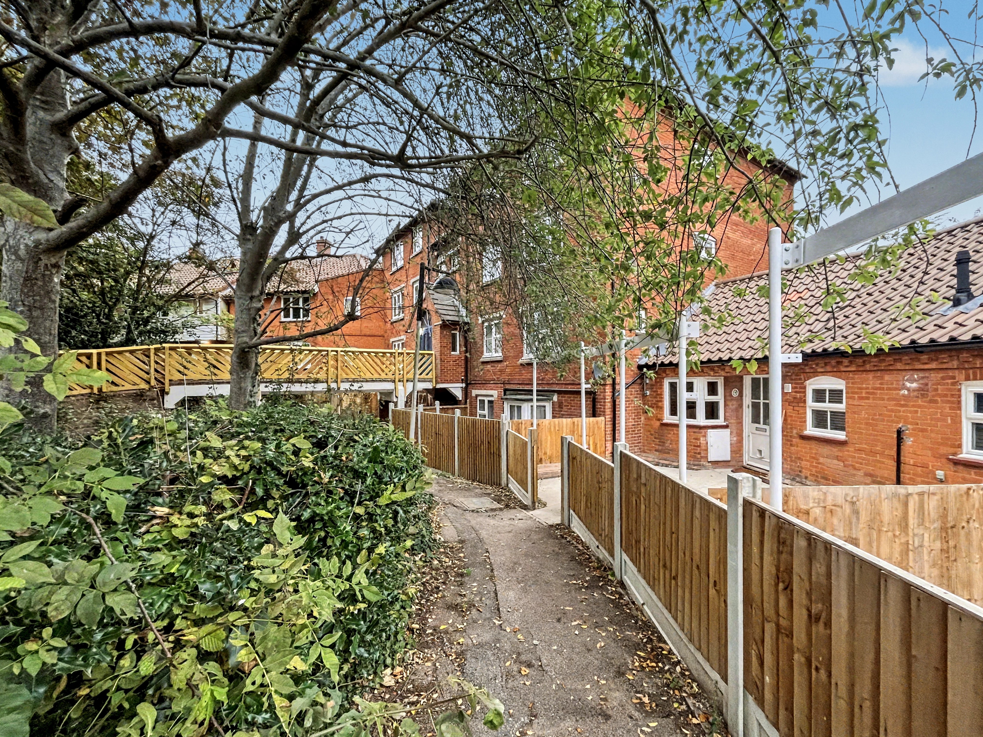 Lower Street, Noak Bridge, Basildon - Property Stop - Letting Agent